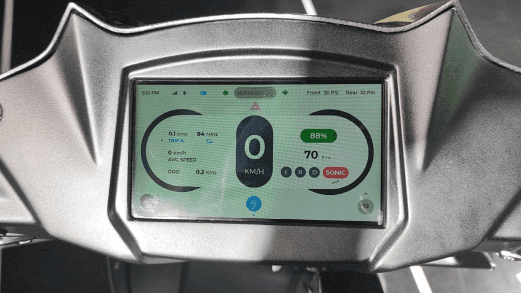 ప్ర‌పంచంలోనే అత్య‌ధిక రేంజ్‌తో Simple One electric scooter » Haritha mithra